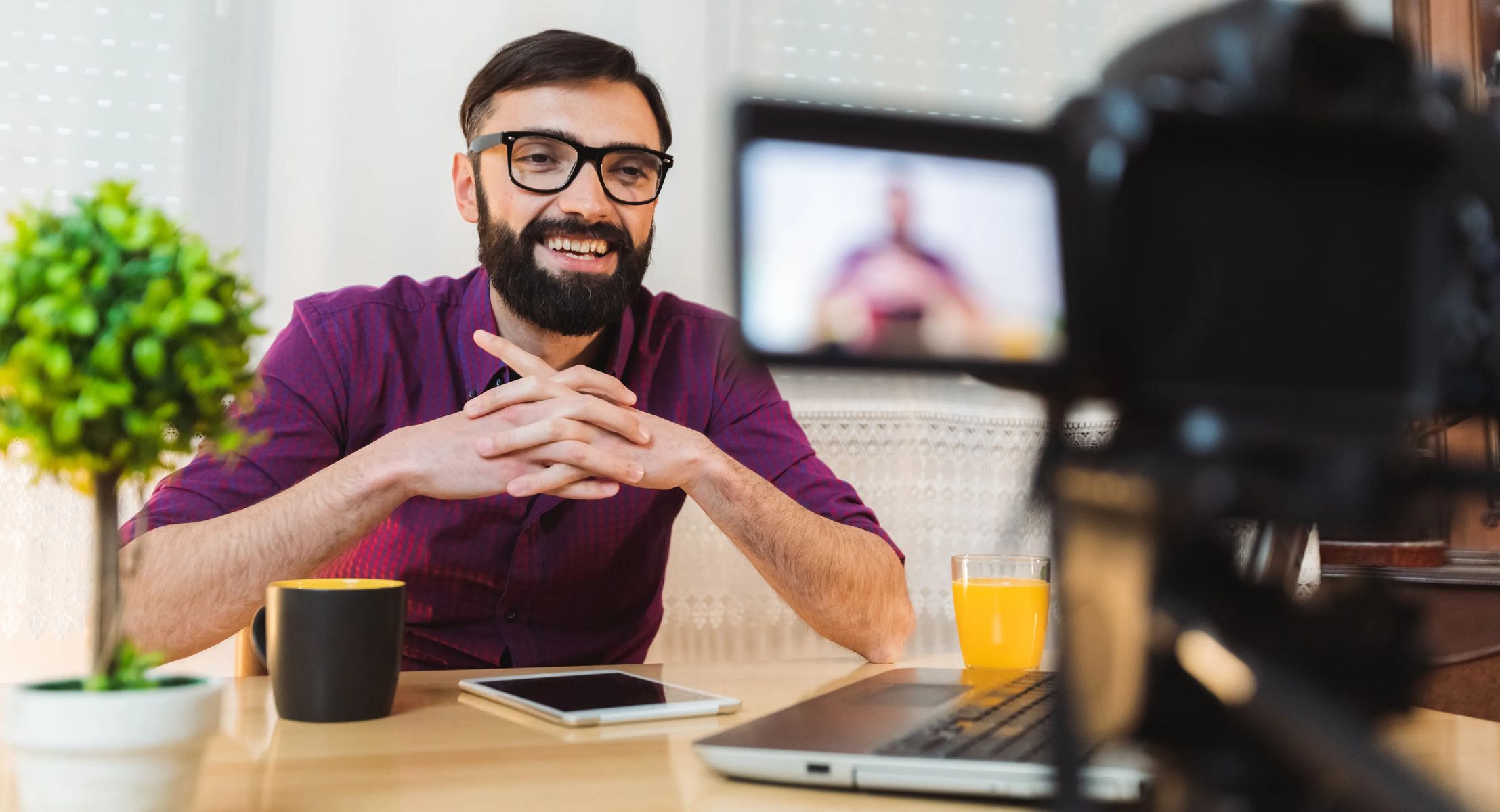 How To Become A Content Creator And Make Money Doing It